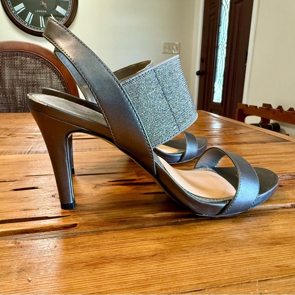 Anne Klein | Shoes | Anne Klein Heels Gorgeous Dark Silver Metallic ...